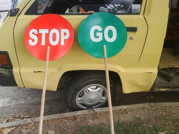 Signboard "STOP" & "GO" (T.3a / T.3b)