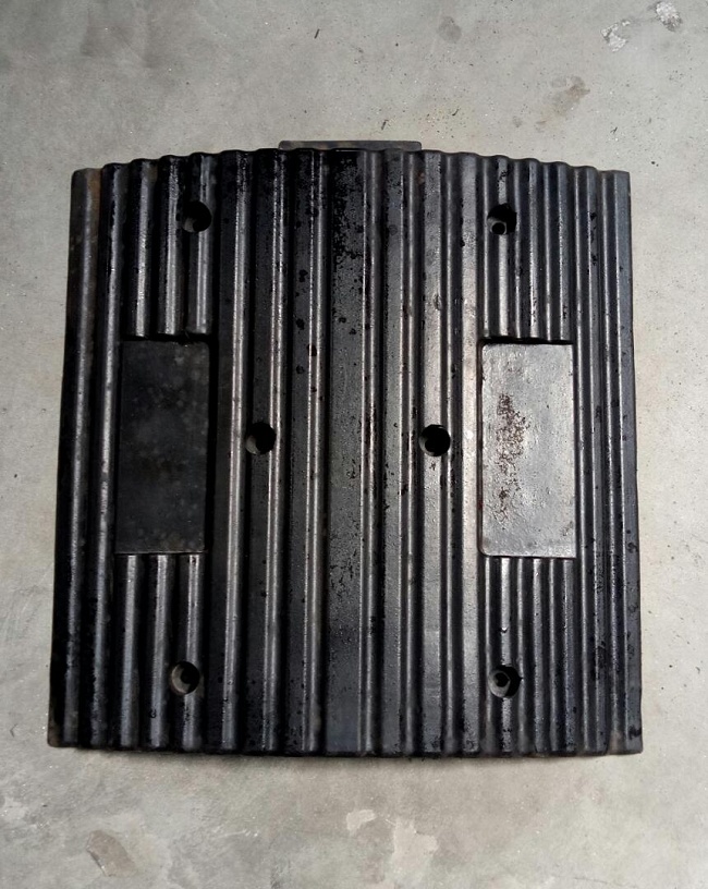 Rubber Speed Hump Middle