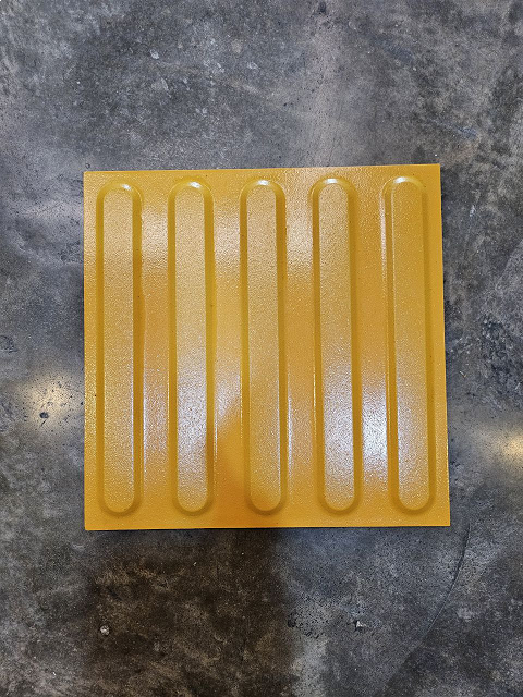 CERAMIC PEDISTRAIN TAC TILE YELLOW
