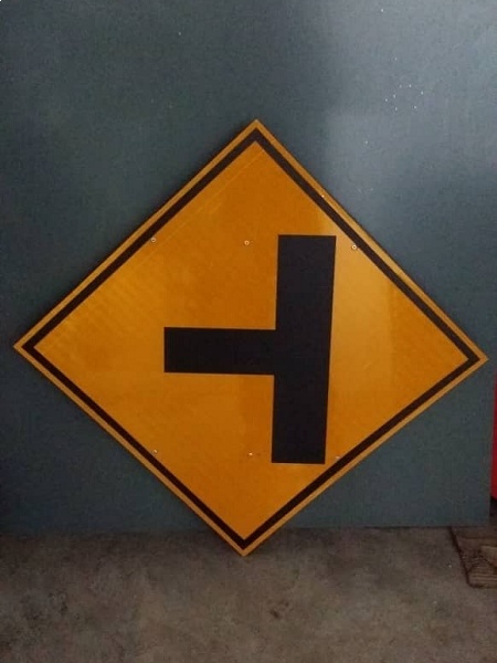 Signboard Road Junction On The Left (WD.27c)-HIP Sticker