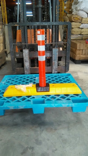 Plastic Lane Block with Yellow Base Colour