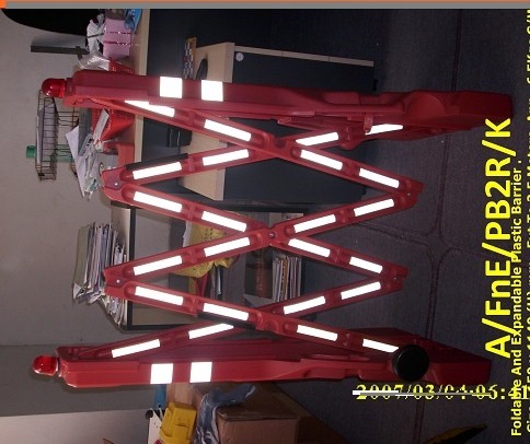 Foldable & Expandable Plastic Barrier Gate Red