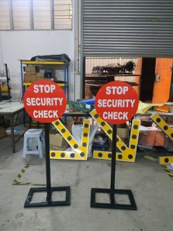 Portable traffic sign "STOP SECURITY CHECK"